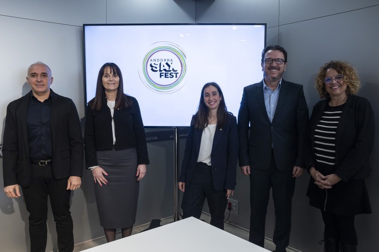 Valentin Kovalev i Mikhail Kazakov, primeres figures de l'Andorra Sax ...